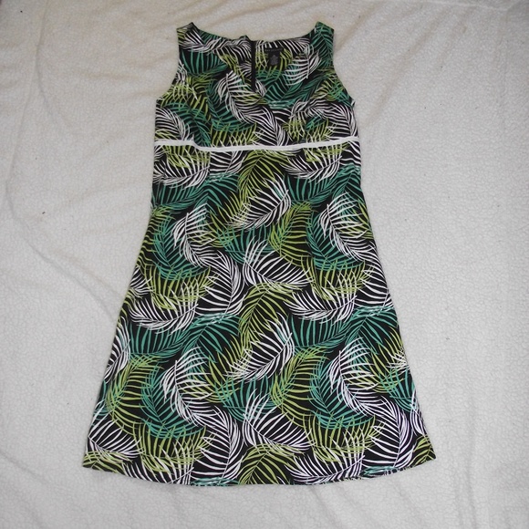 Bay Studio | Dresses | Bay Studio Sleeveless Tropical Print Dress ...